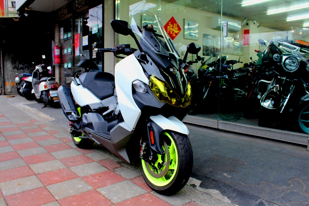飛馬重車業 2020年SYM TL500 ABS 一手車 精品改裝｜貸款車可借｜飛馬當舖-網路評價第一